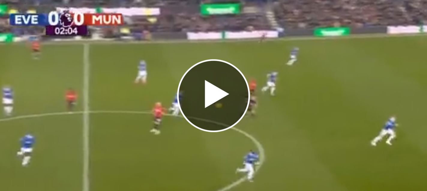 Luke Shaw's reaction to Alejandro Garnacho's goal is priceless