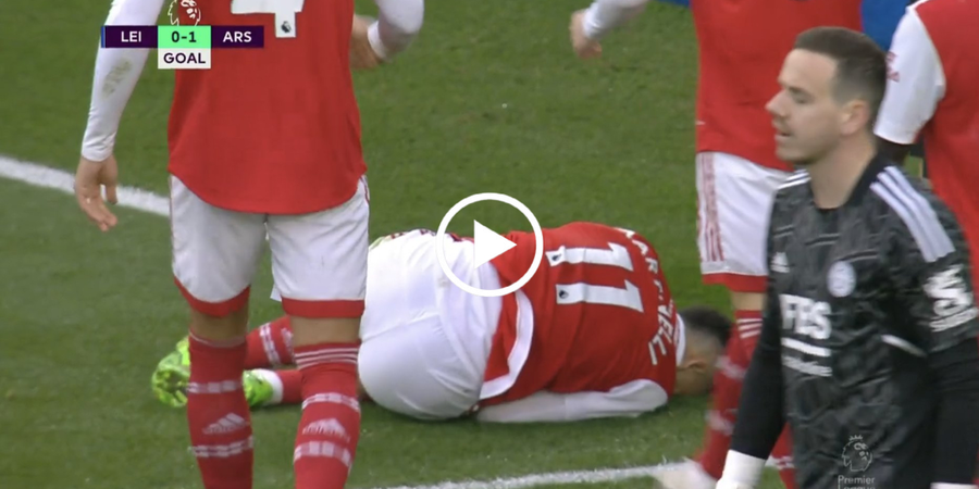 GOAL: Gabriel Martinelli opens scoring vs Leicester but gets injured ...